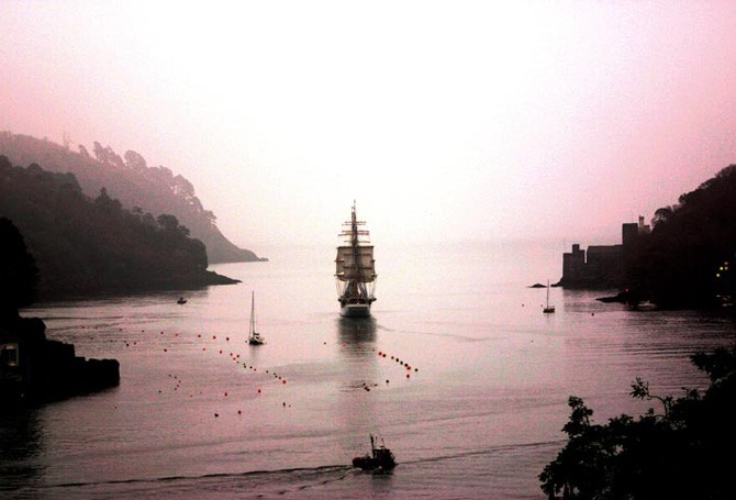 Setting Sail - White Sails Gallery